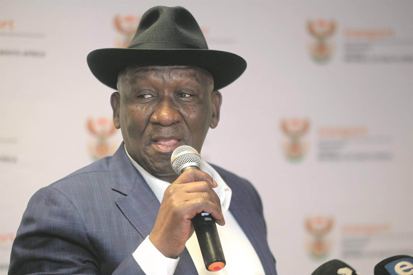 Rapport sê: Bheki tokkel sy struggle-kitaar, maar note is vals | Netwerk24