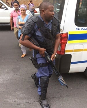 Riot police monitor Durban ‘hot spots’ as situation stays ‘volatile ...