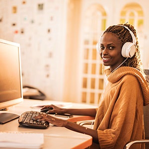 5 easy ways to de-stress at work | News24