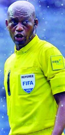 Ref Hlungwani in hot water over blunder! | Daily Sun