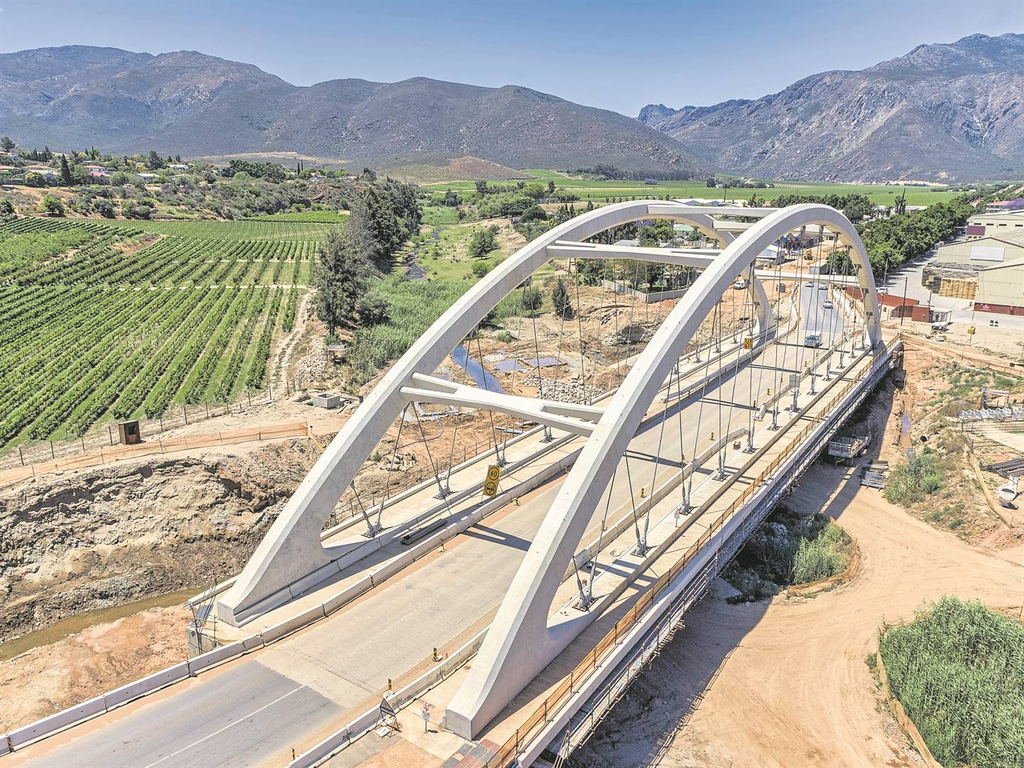Boogbrug wen groot prys | Netwerk24