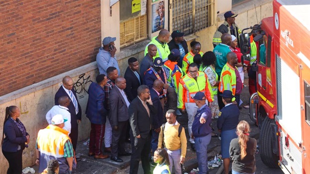 DEVELOPING | Joburg fire: Death toll now at 77 after 3 people die in ...