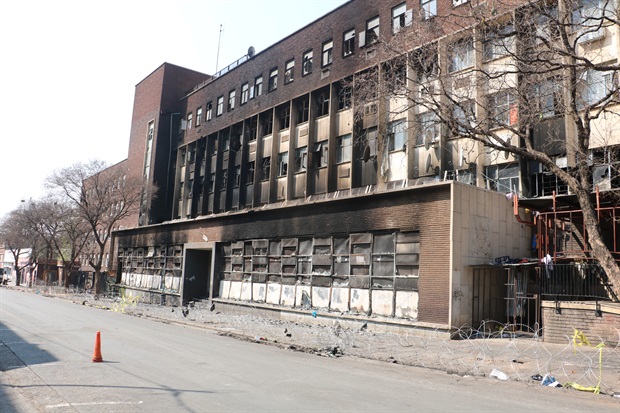 DEVELOPING | Joburg fire: Death toll now at 77 after 3 people die in ...