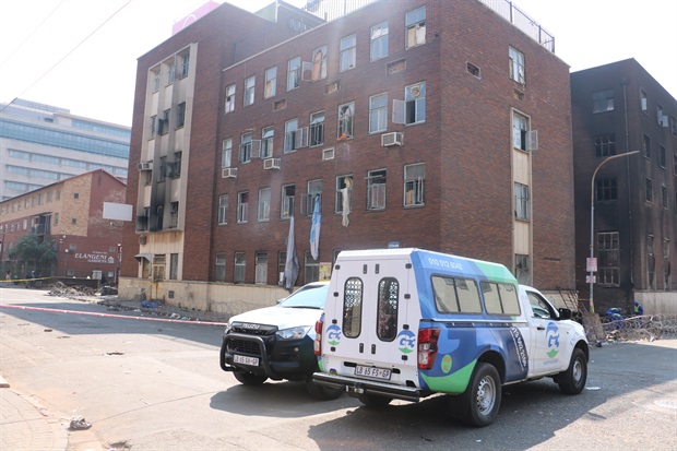 DEVELOPING | Joburg fire: Death toll now at 77 after 3 people die in ...