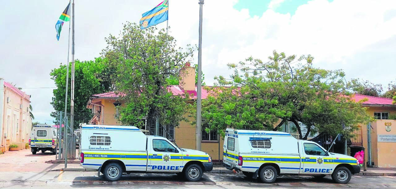 Twee kla cops aan | Son