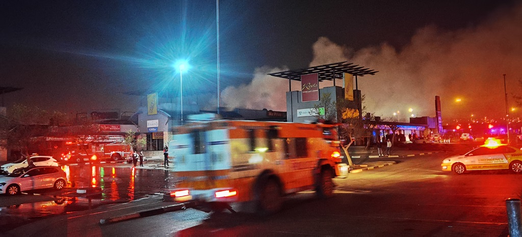 WATCH: Protea Gardens Mall on fire | Daily Sun