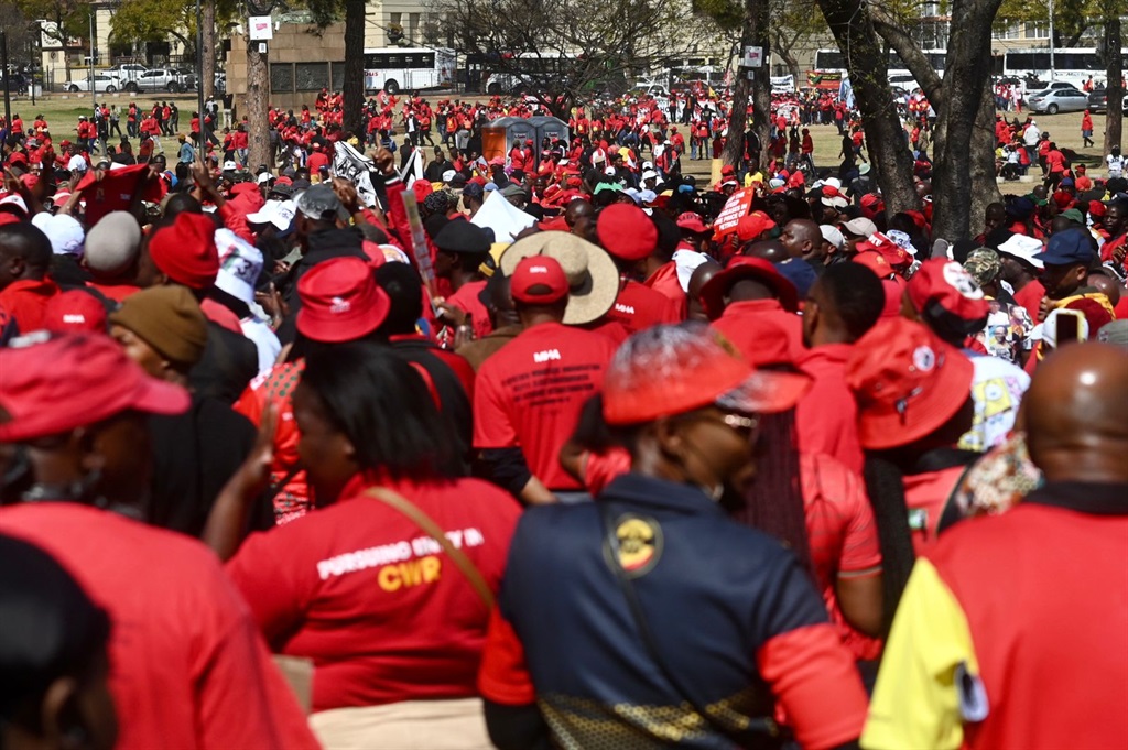 Staak hierdie vakbond-vergunning | Netwerk24