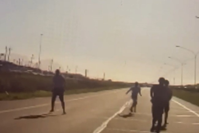 WATCH | Armed robbers attack motorists on N2: What you should do if ...