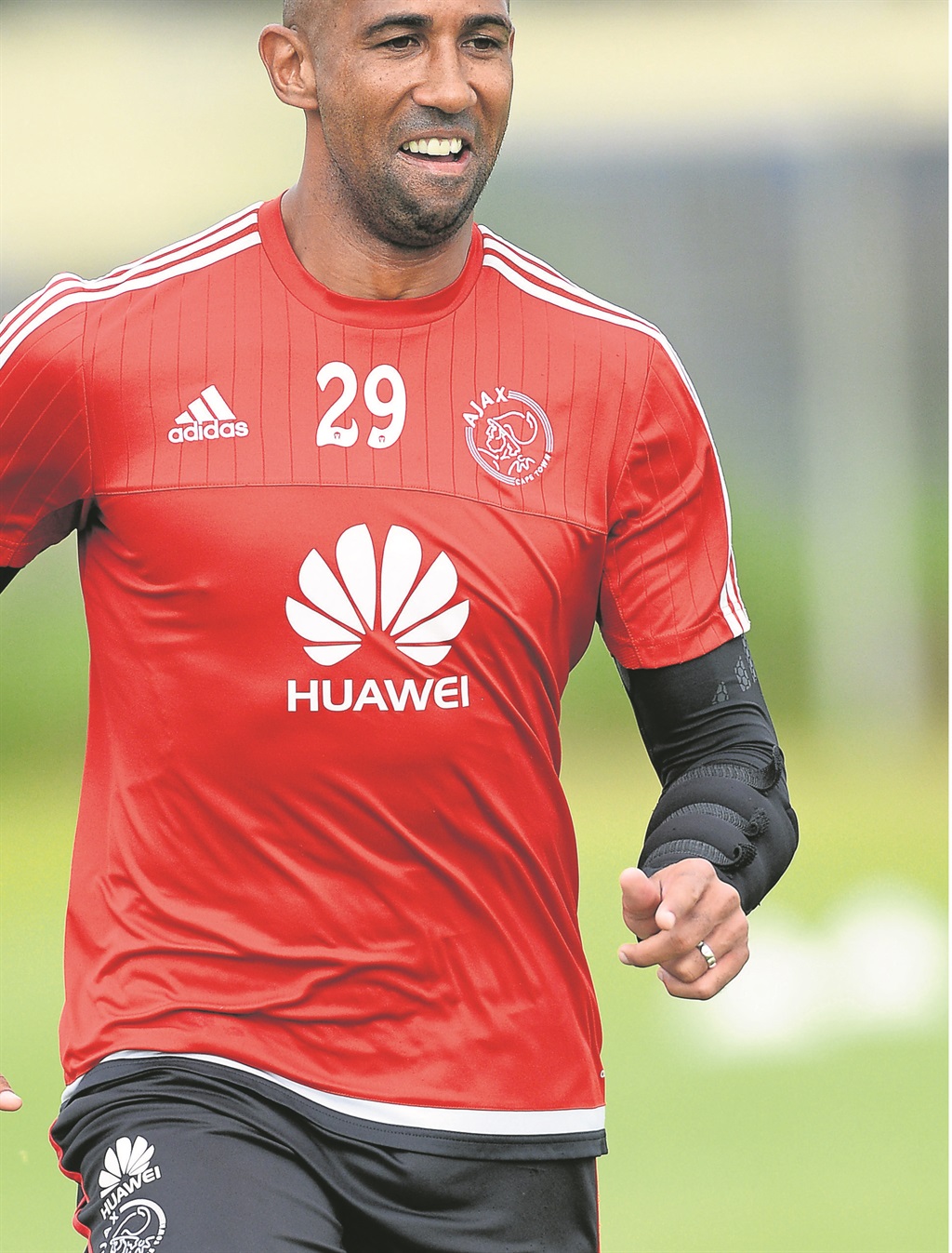 Ajax pak Maritzburg in liga | Son