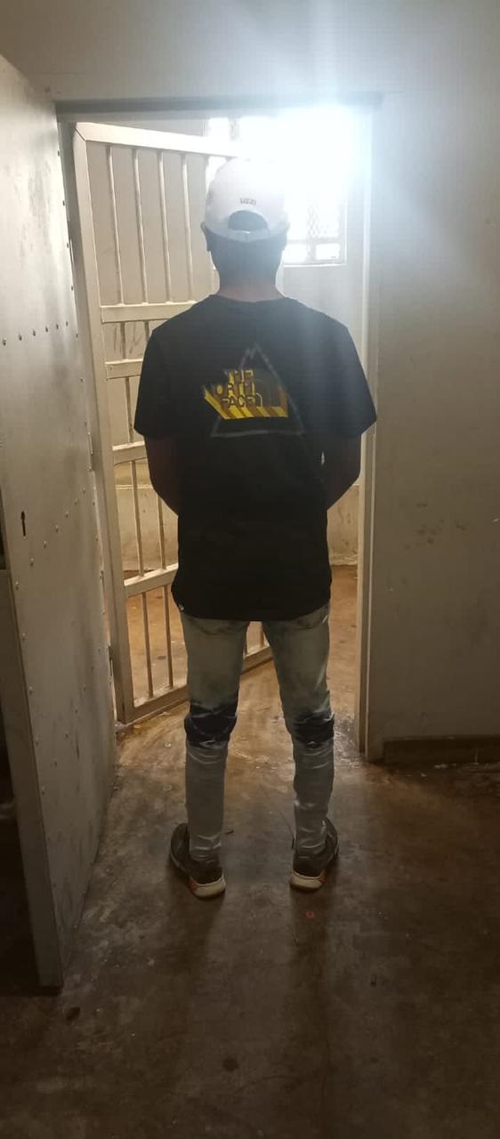 Blue light GANG ‘member’ bust! | Daily Sun
