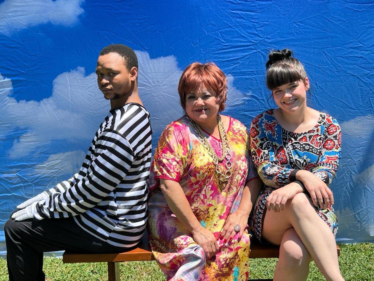 Lizz Meiring ‘vat vlam’ met dié nuwe KKNK-produksie | Netwerk24