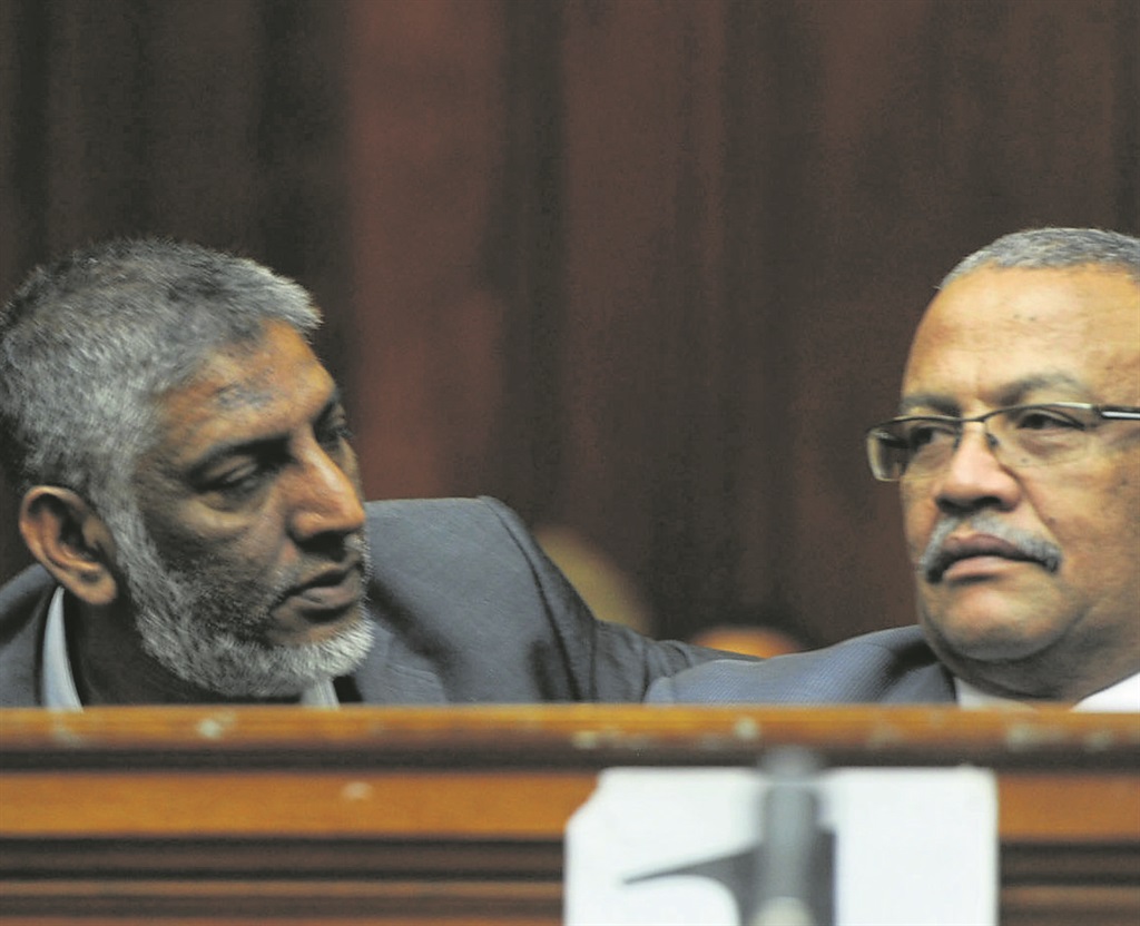 Cop-hoës lig beampte nie in | Son