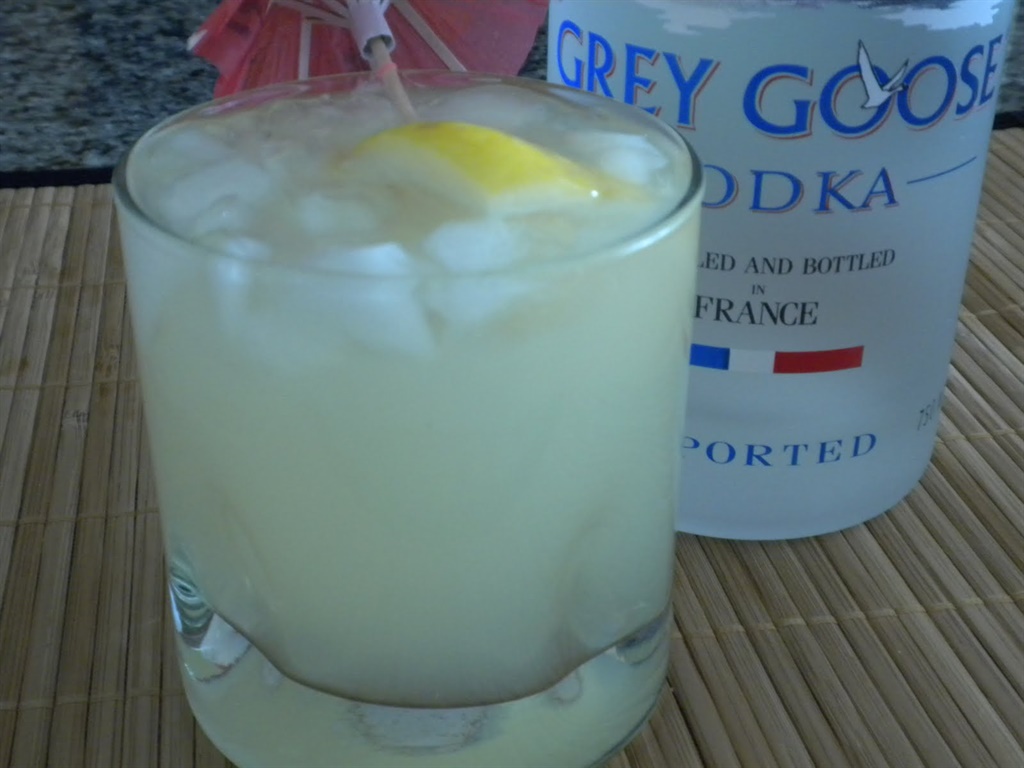 Vrou dood ná na drie vodka en lemonade-drankies | Son