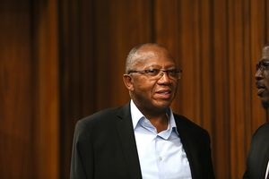 Maphatsoe se familie getraumatiseer oor kaalfoto | Son