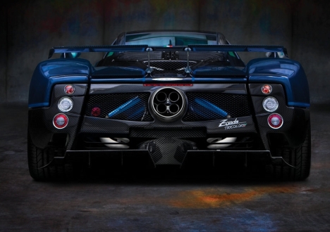 Zonda crash nets £300 000 claim | News24