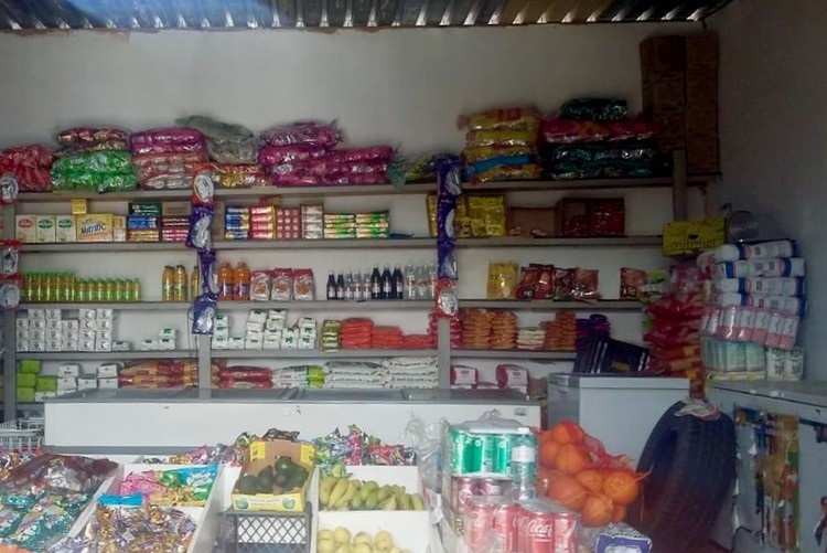 'We are caught in the middle': Somali shop owners fear turf war between ...