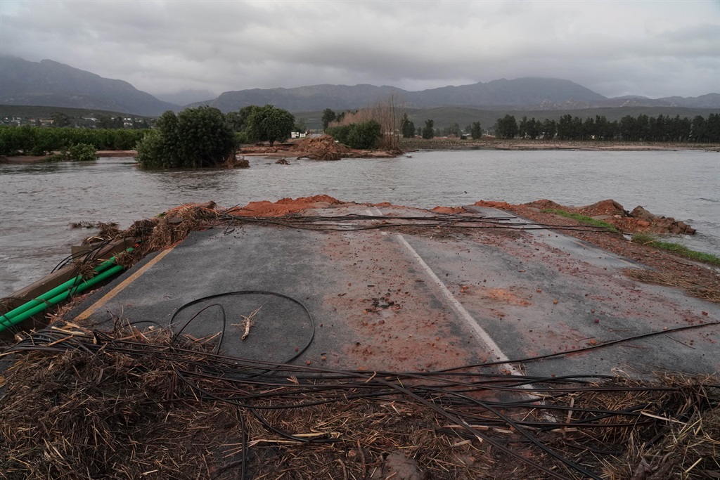 9 times raging flood waters flicked SA bridges and roads aside | News24