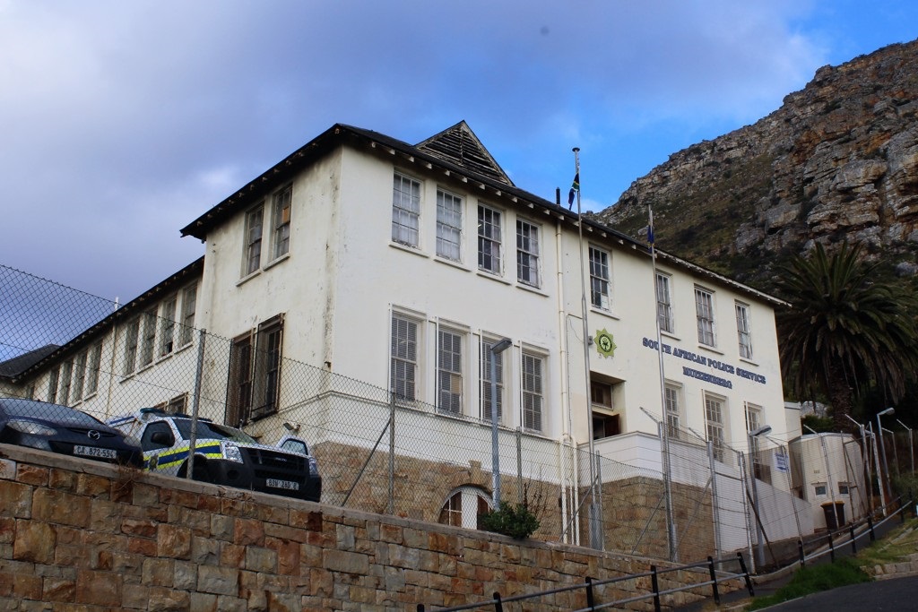 ‘Cops het planne vir 3 geboue’ | Son