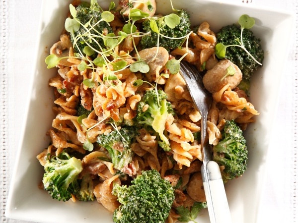 Spek-en-broccoli-pasta | Netwerk24