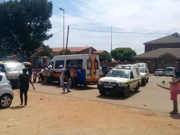 Police officer shot dead at Tembisa Court | News24