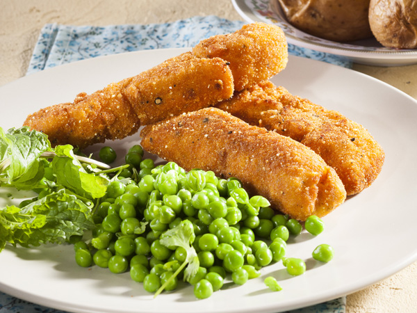Fish fingers with peas | News24