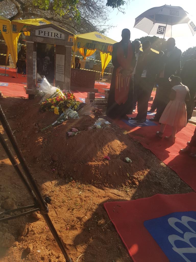 PICTURES: Inside Ray Phiri's funeral | News24