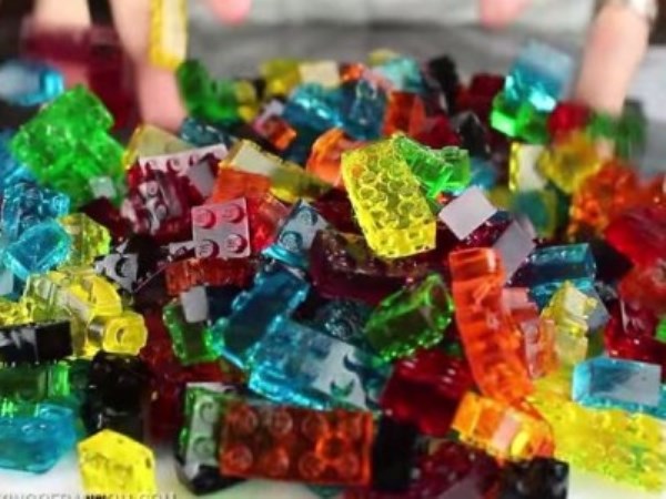 Make your own Lego candy | News24