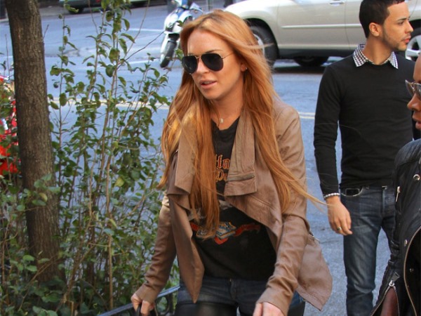 What is on your laptop, Lindsay? Is Ms Lohan the subject of an ...