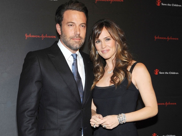 Jen and Ben ‘take kids to safe place’ | News24