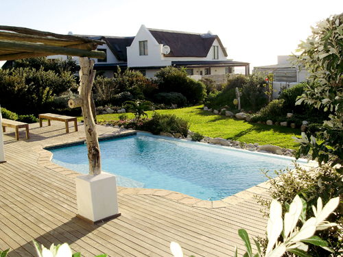 ’n Rand vir jou swembad | Netwerk24