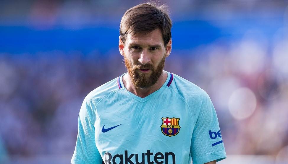 Lionel Messi is yet to sign his new contract with FC Barcelona | Kickoff