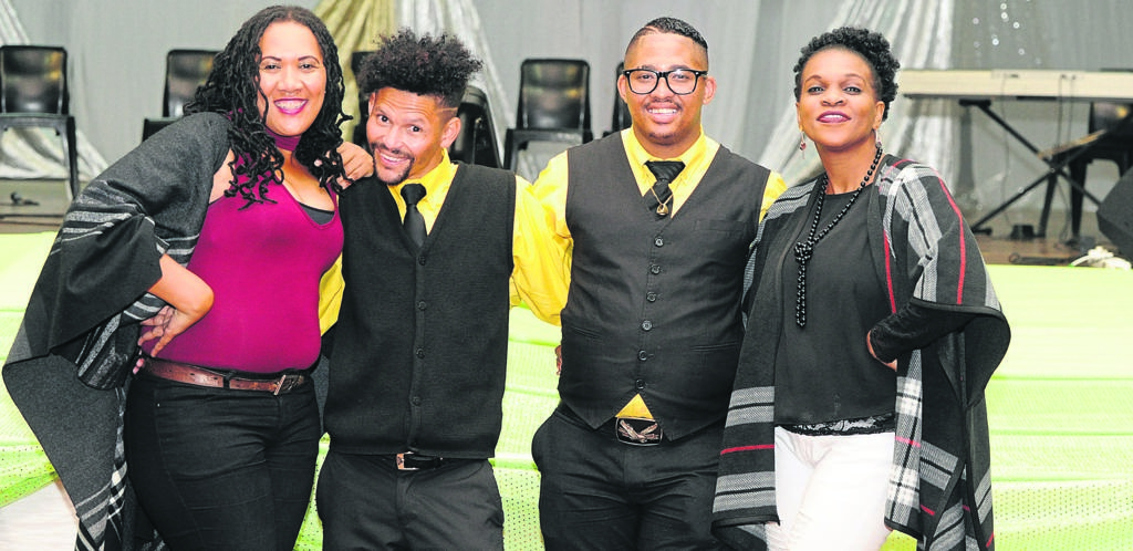 Groep laat gospel ruk | Son