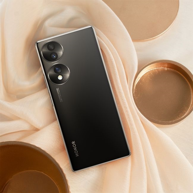 Continuing The Legendary Dual-Ring Design of The N Series, The HONOR 70 ...