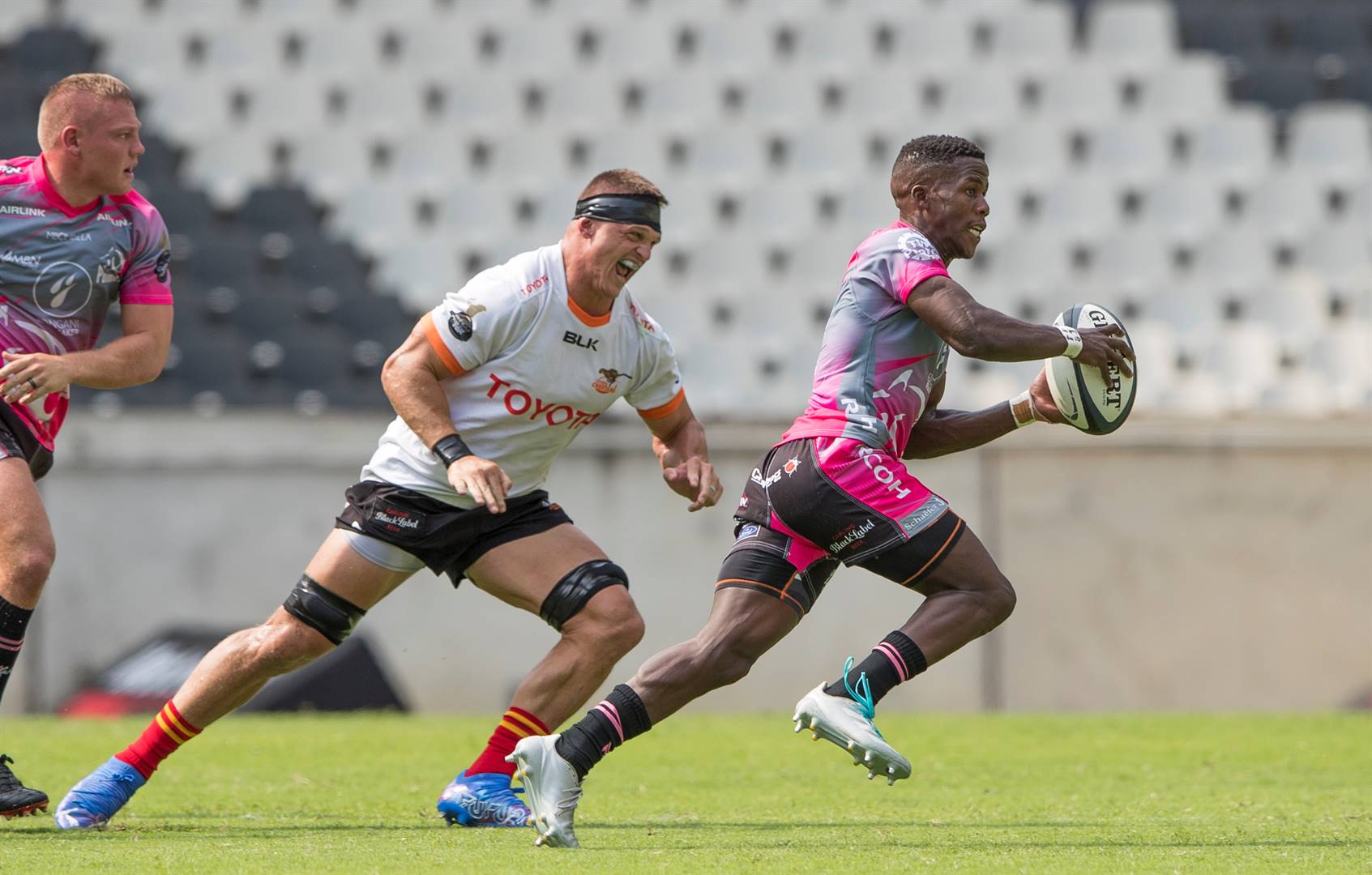 Stonehouse gee Pumas se nr. 9-trui vir Dlepu | Netwerk24
