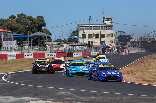 Mini battles to head up penultimate GTC round at Killarney | News24