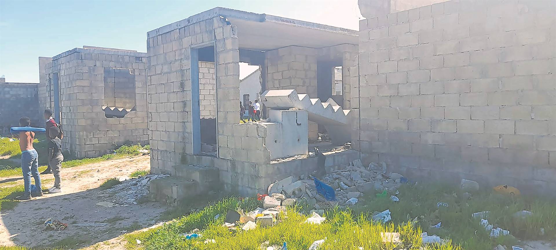 Amapharaphara run kasi streets | Daily Sun