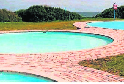 Uitbreking by 3 Pools bly raaisel | Son