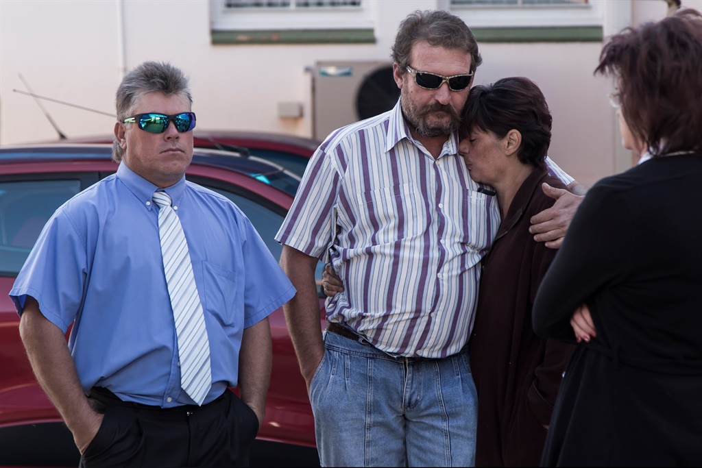 Ware lewensdramas: Die skokgolwe op Stella toe 2 koshuis-vriendinne ...