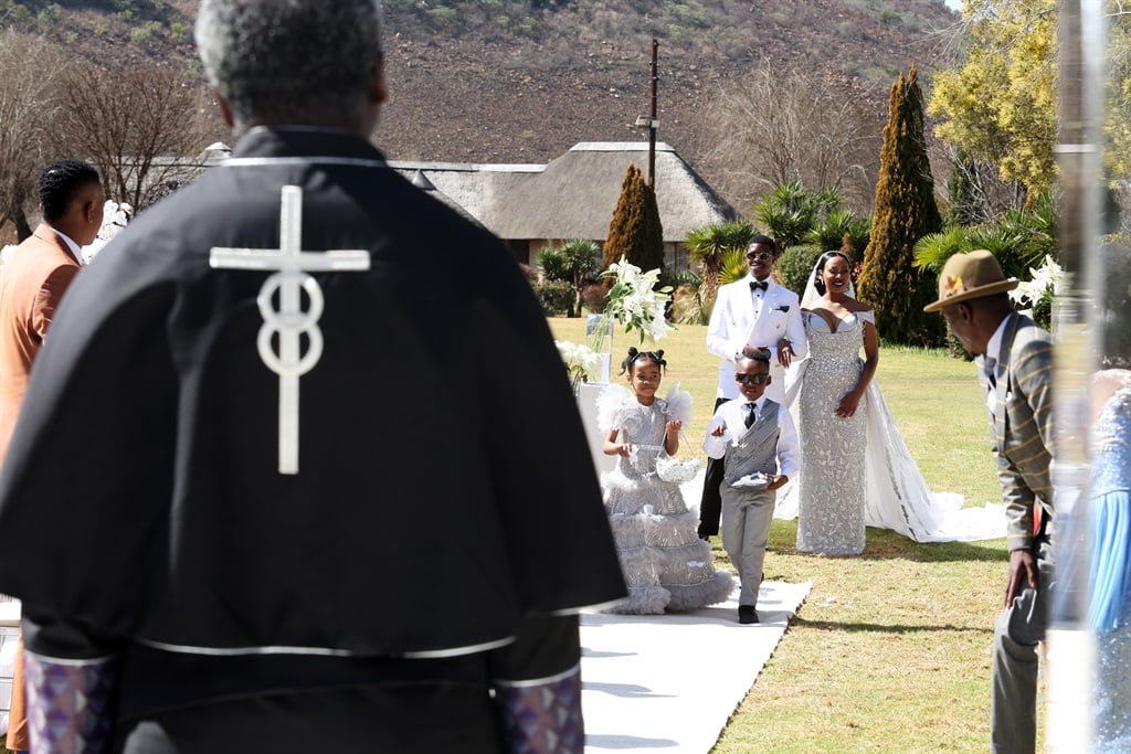 PICS – Mazwi and Fikile’s wedding ends in tears! | Daily Sun