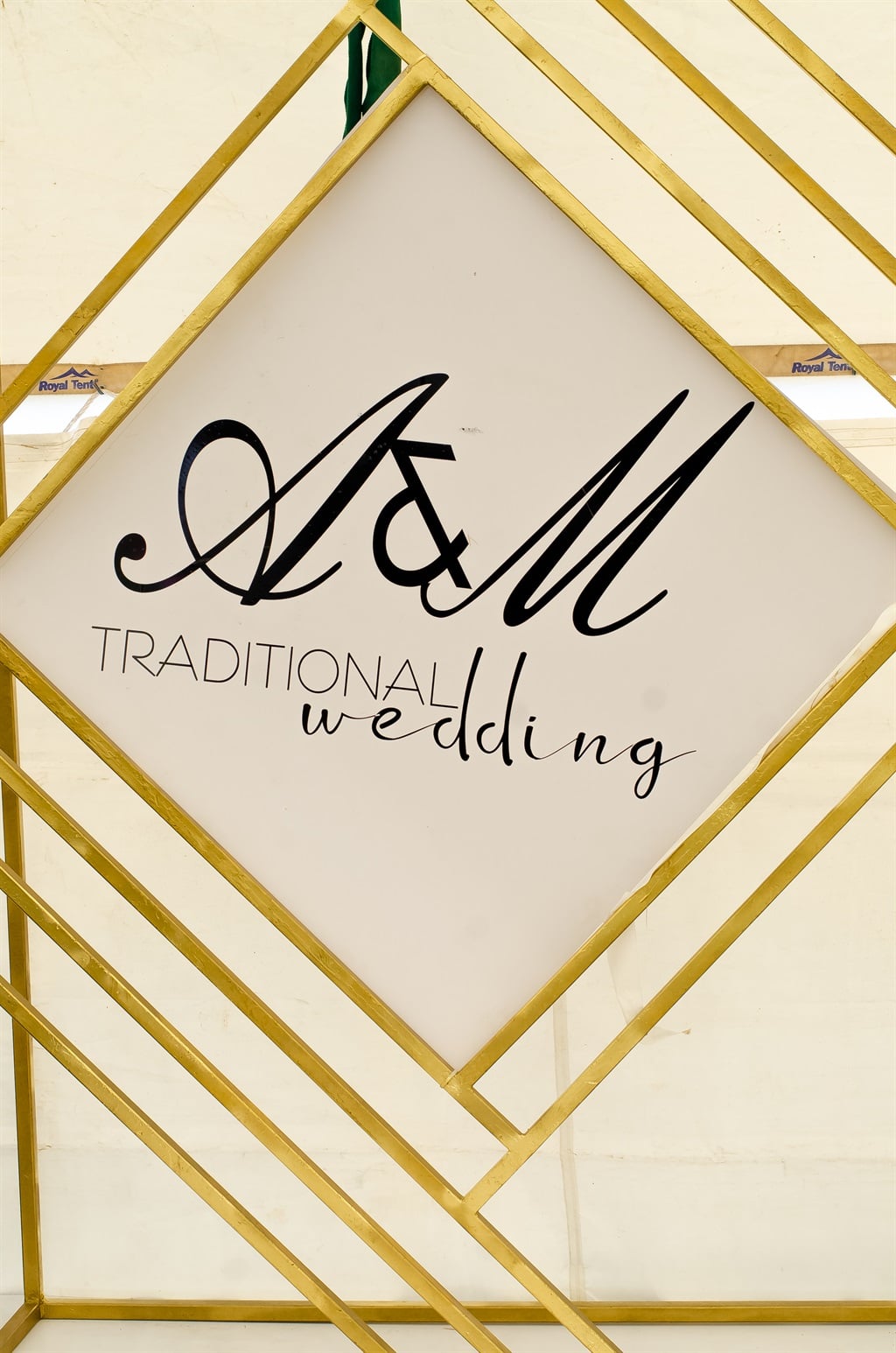 EXCLUSIVE: Scandal!’s Melusi Mbele ties the knot in a breathtaking ...