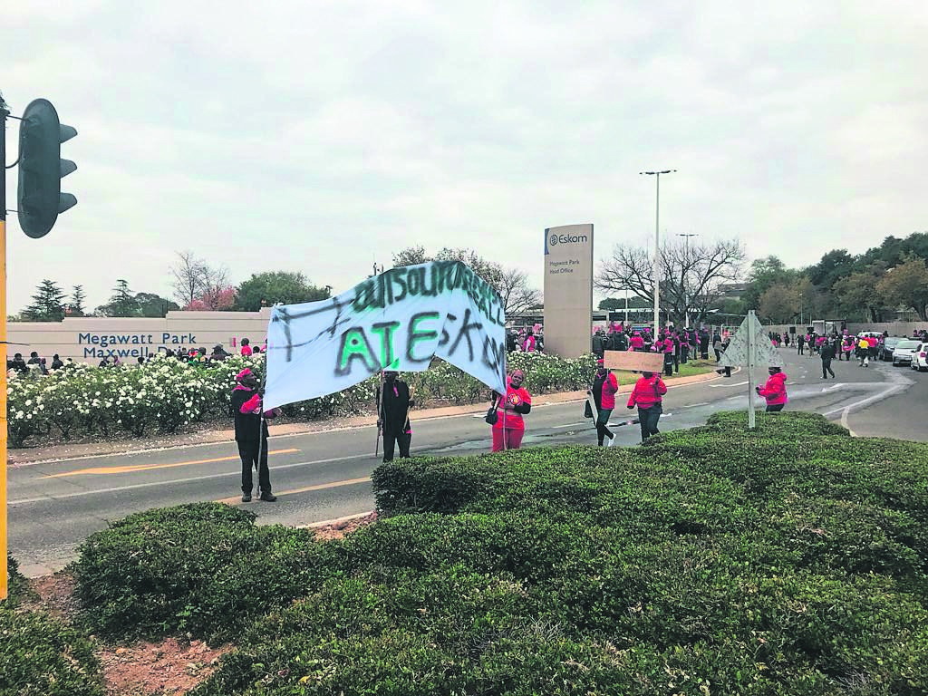 Staking by Eskom bring al blackout | Son