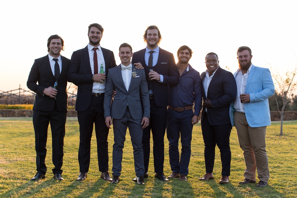 PRAGFOTO'S: Bulls-ster se troudag geskuif vir Bok-debuut