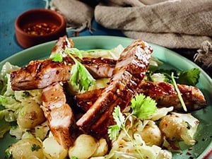 Roerbraai-hoender met noedels
