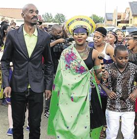 Bob gets his girl! | Daily Sun