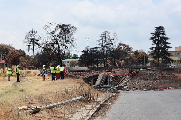 Boksburg explosion: Truck driver took wrong exit to low bridge ...