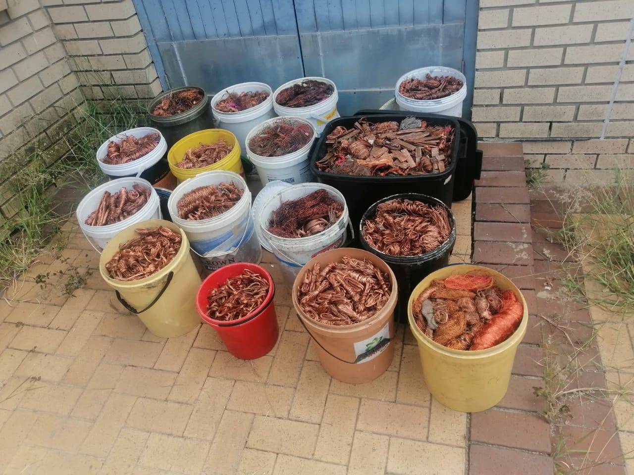 Emmers vol koperkabel by huis in Paarl-Oos gekry | Netwerk24