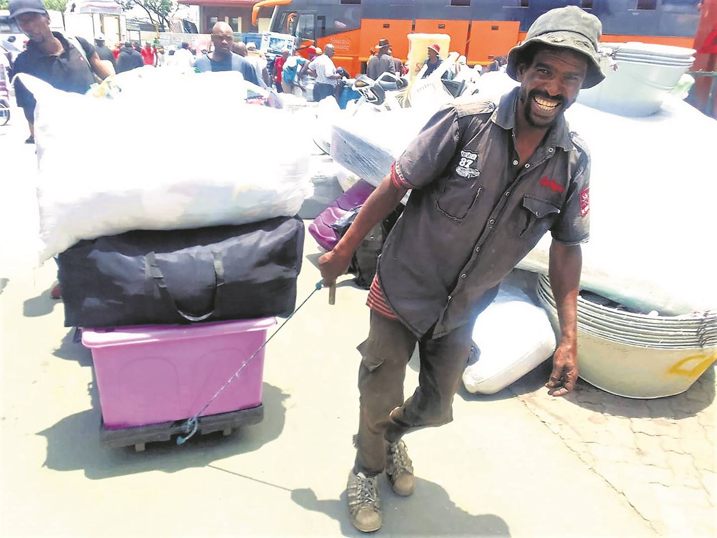 SIYAHAMBA! Travellers happy to go home | Daily Sun