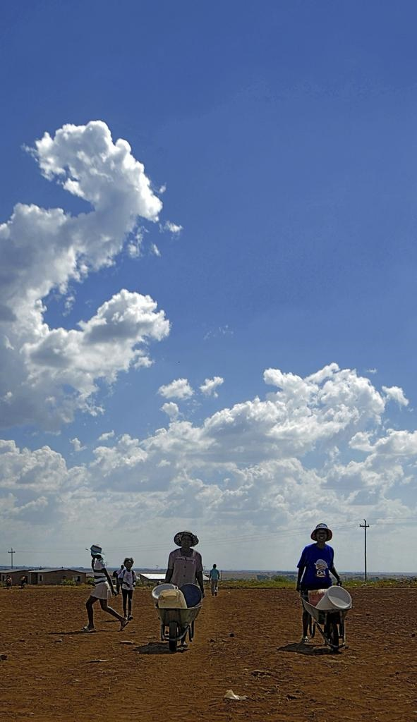 Inwoners van platsak-dorpe wil krag self by Eskom koop | Netwerk24