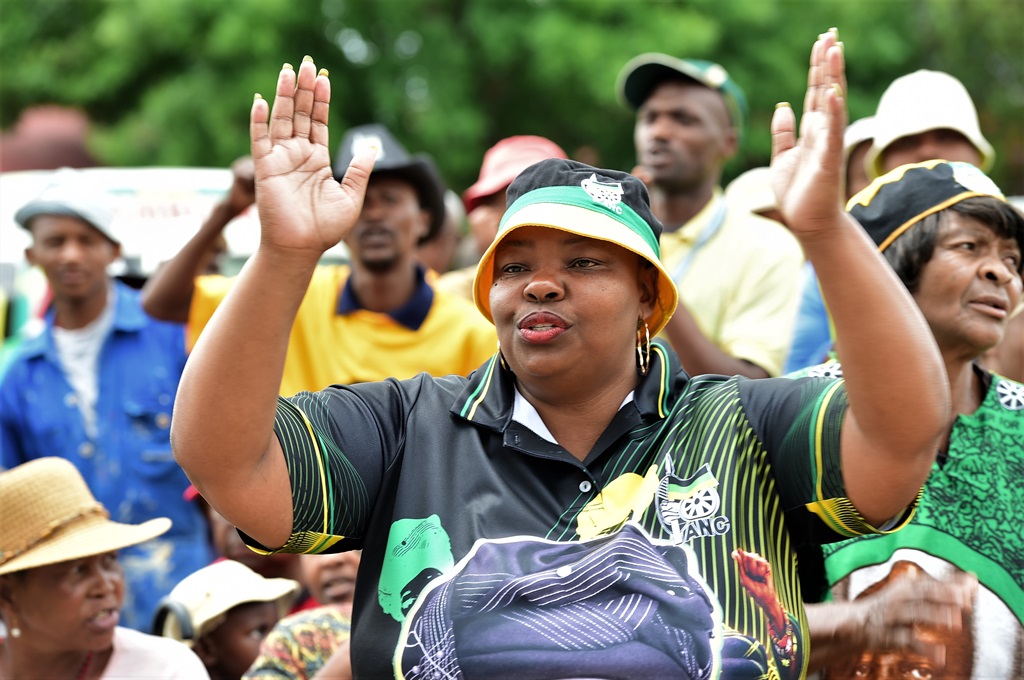 WATCH: Ikasi to Ramaphosa - We don’t have houses, our roads are bad ...