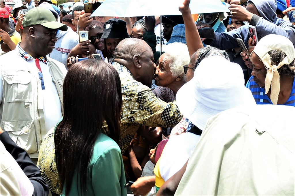 WATCH: Ikasi to Ramaphosa - We don’t have houses, our roads are bad ...